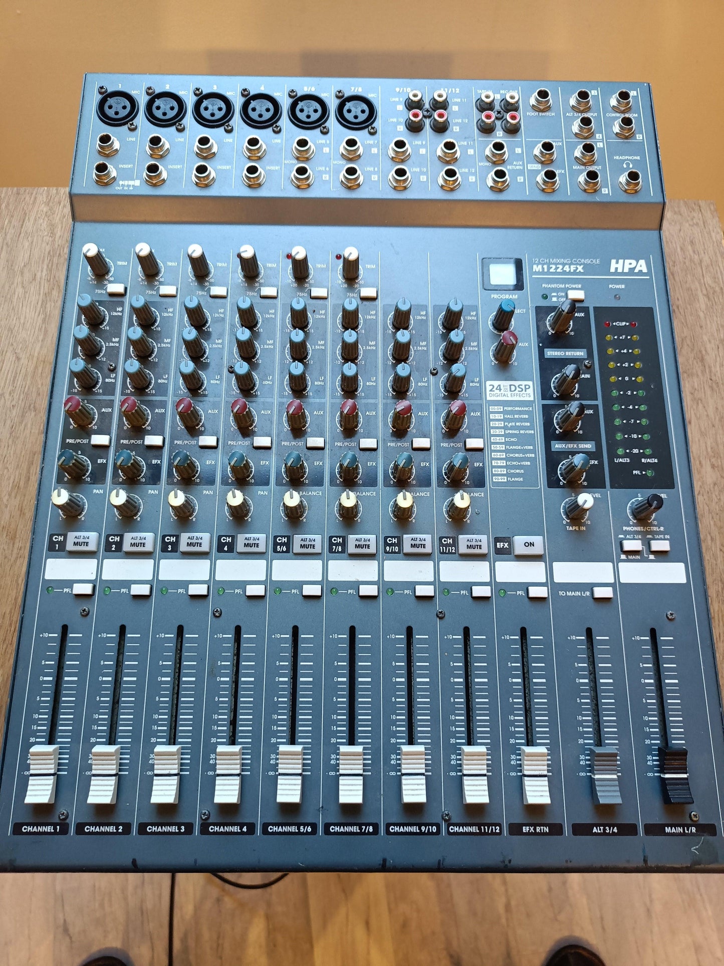 HPA M1224FX-USB Analogue Mixing Desk 8-channel Mixing Console with 100 ...